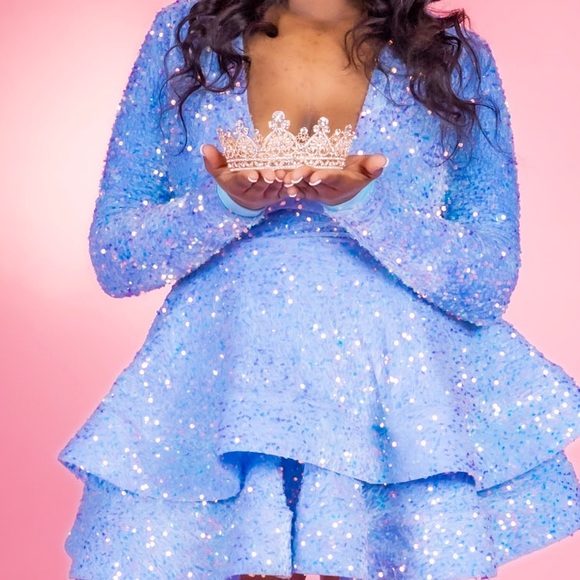 riah marie design | Dresses | Im Selling My Dress That Was Worn For My ...